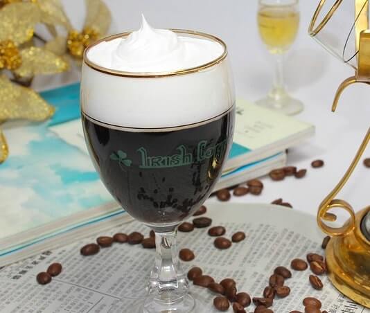 17 TASTY Irish Drinks (A Dubliners Guide to Irish Alcohol)