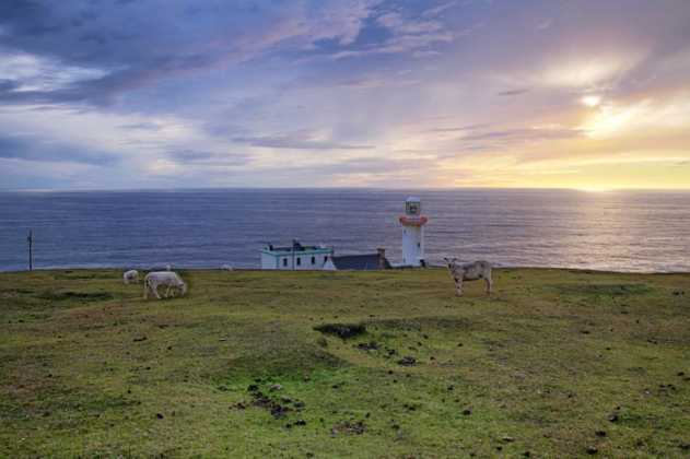 My Arranmore Island Guide: Things To Do, Pubs + Cool Airbnbs