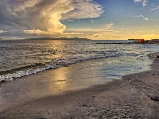 17 Things To Do In Salthill (Ye'll LOVE) In 2022