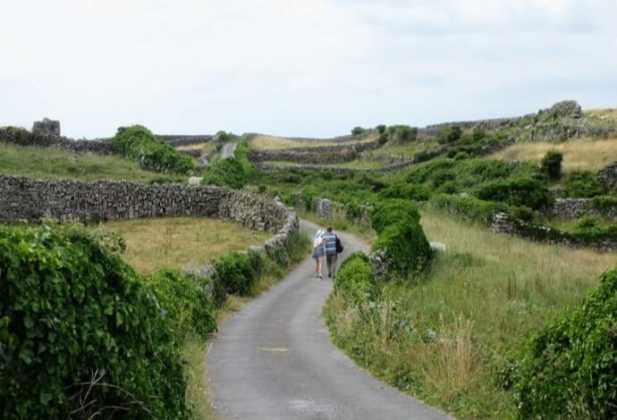 Inis Meáin / Inishmaan: A LOCALS Guide (Packed With Info)